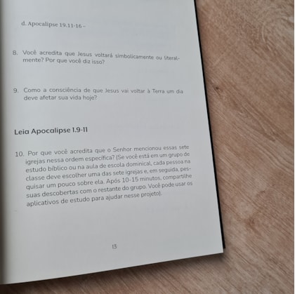 Revelando o Apocalipse | Livro de Estudo | Amir Tsarfati e Dr. Rick Yohn