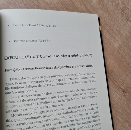 Revelando o Apocalipse | Livro de Estudo | Amir Tsarfati e Dr. Rick Yohn